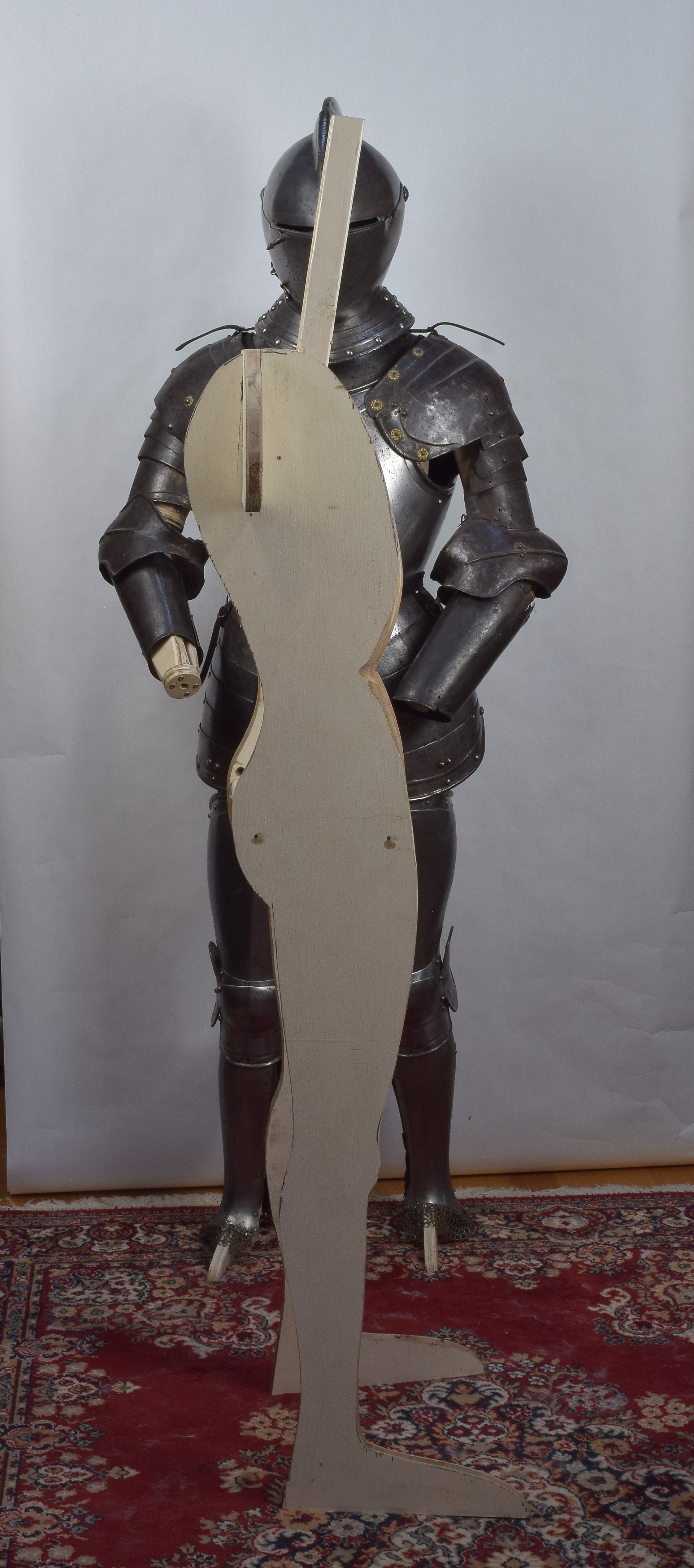 Different static plywood stands for armor